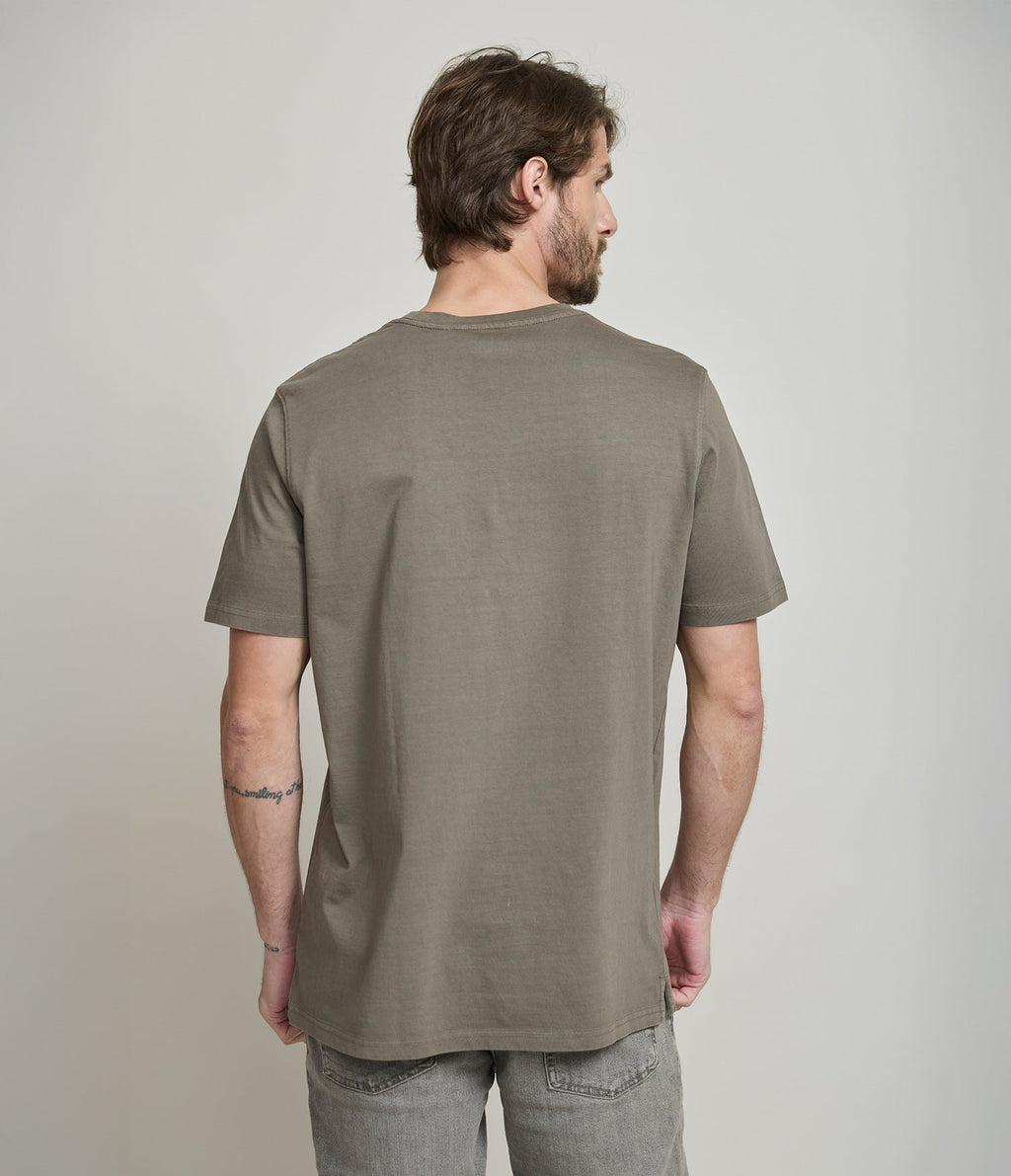 The Qualis - Polera hombre 100% algodón Luke Cafe